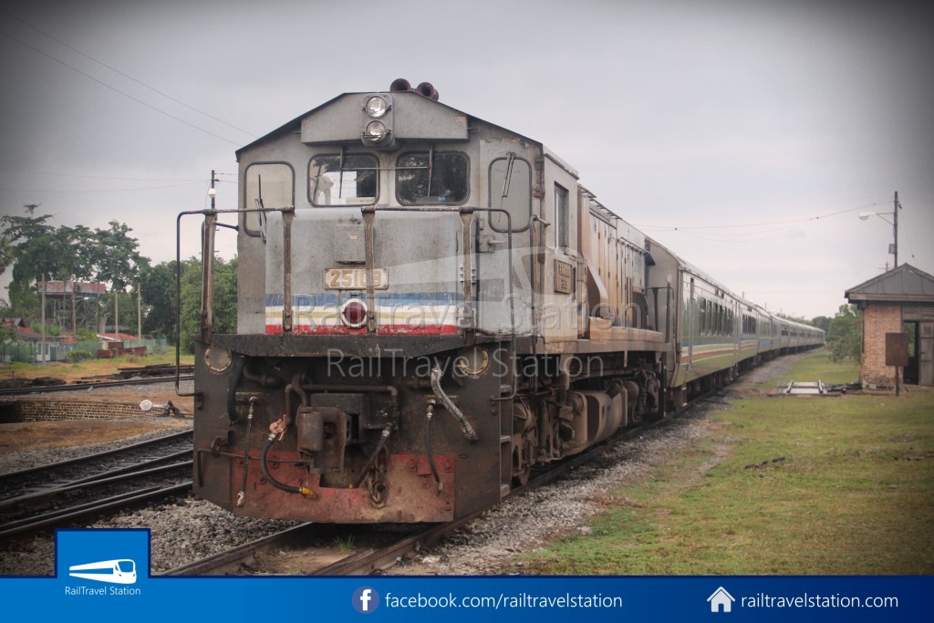 Ekspres Rakyat Timuran 27dn: Tumpat to Johor Bahru Sentral by Train ...