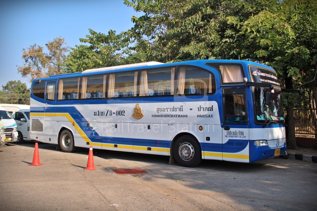 Ubon Ratchathani-Pakse VIP Bus Service 999 • RailTravel Station