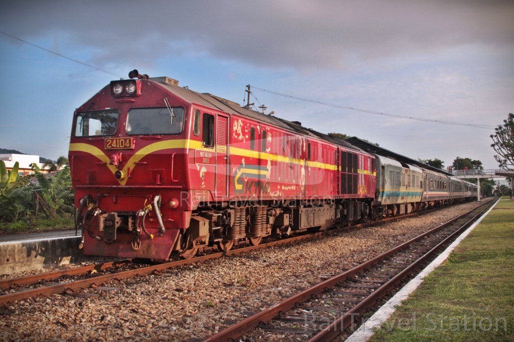 KTM 24 Class Locomotive • RailTravel Station