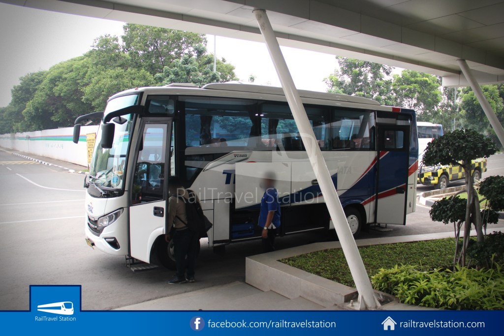 Jakarta Soekarno–Hatta Airport Railink Shuttle Bus from SHIA Airport ...