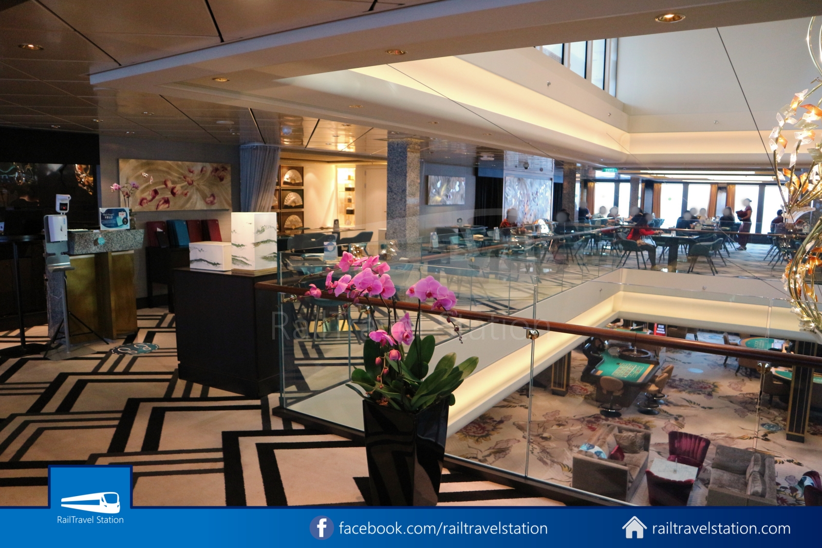 World Dream The Palace Restaurant Review including Palace Happy Hour ...