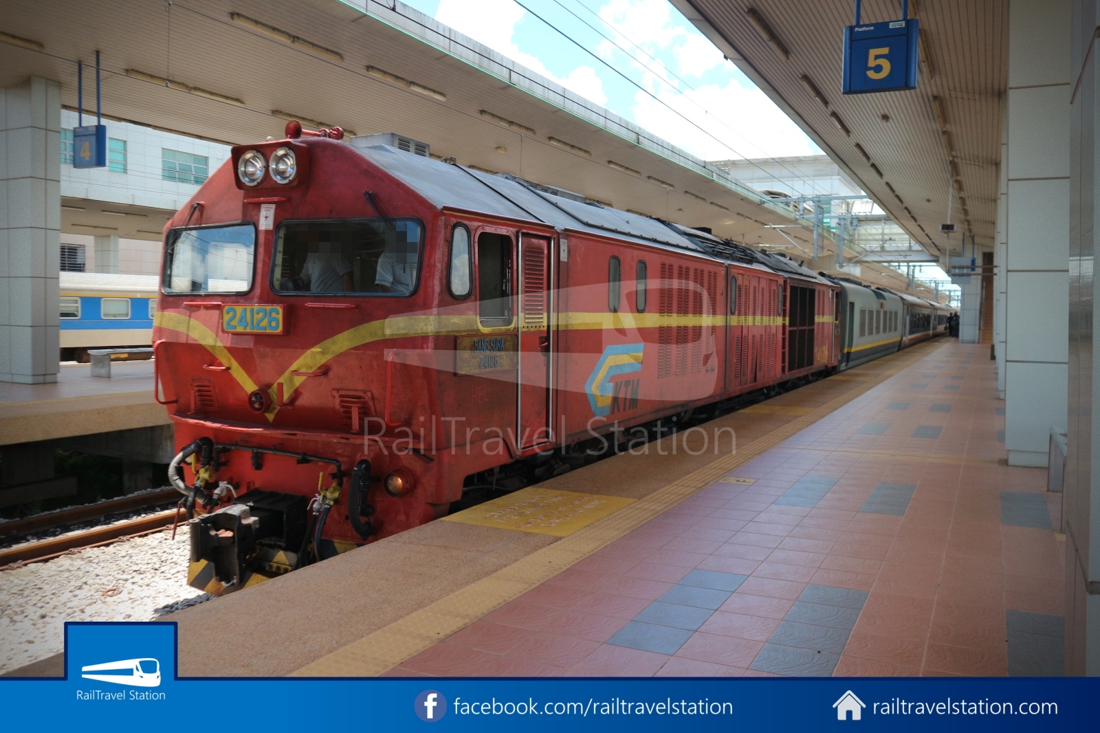 KTM Ekspres Selatan 42up from JB Sentral to Gemas by Train • RailTravel ...